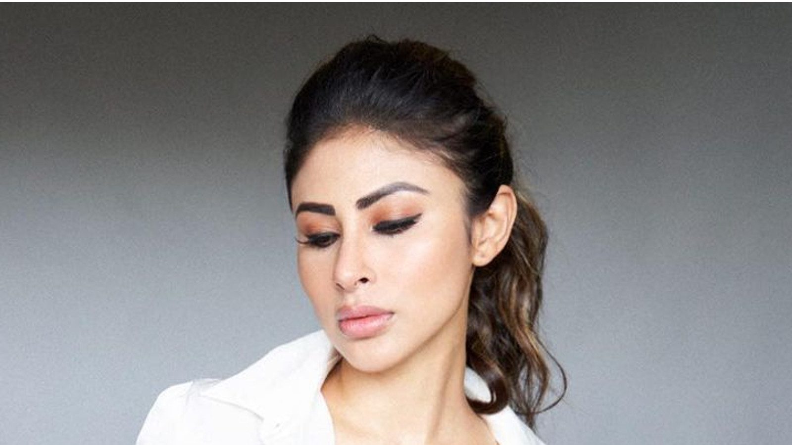 Bollywood actress mouni roy wear white shirt with mini skirt see her ...