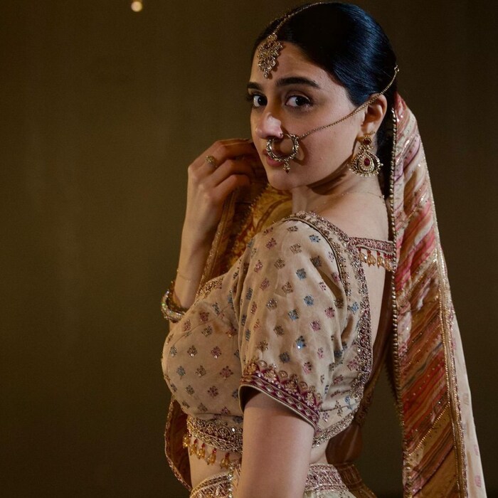 Who is iman esmail aka imanvi actress from pakistani army family set to ...