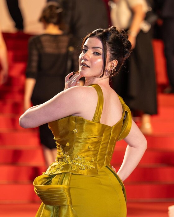 Aastha shah got chance to walk on cannes film festival red carpet due ...