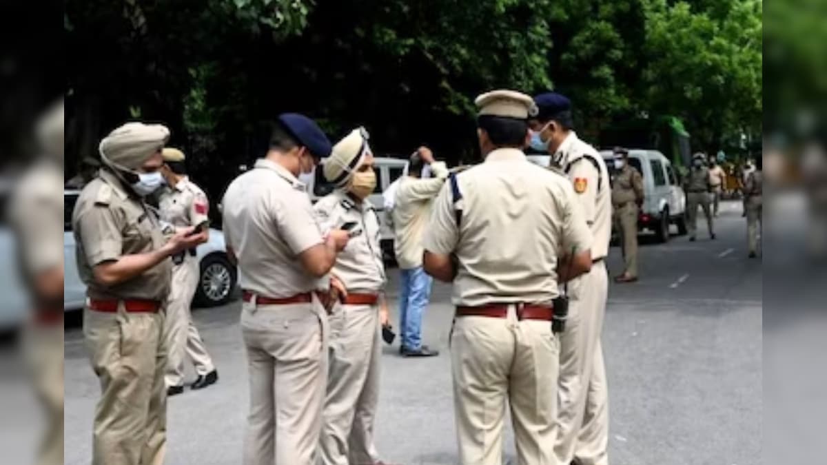 Big news firing in gtb hospital of delhi one patient shot dead by the ...