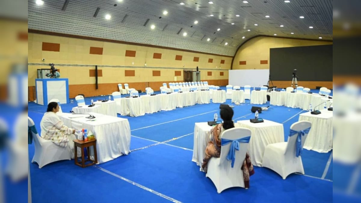 Mamata banerjee play resignation card after waiting meeting with junior ...