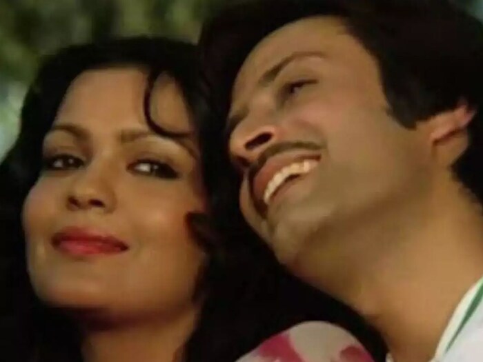 Bollywood when nikaah actor deepak parashar says he wanted to muslim actress marry zeenat aman ...