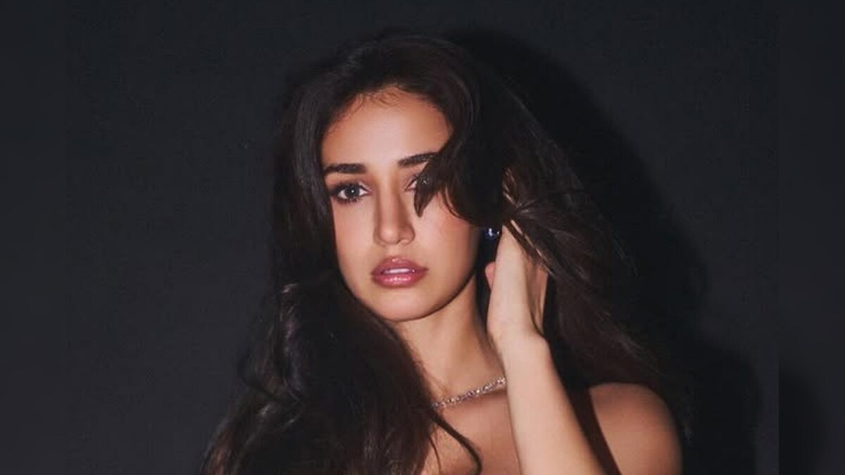 Bollywood actress disha patani glamorous looks created a stir on internet fans gone crazy see ...