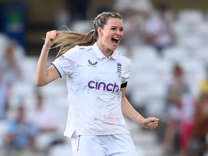 England fast bowler lauren bell rcb top buy 90 lakhs wpl 2026 auction ...