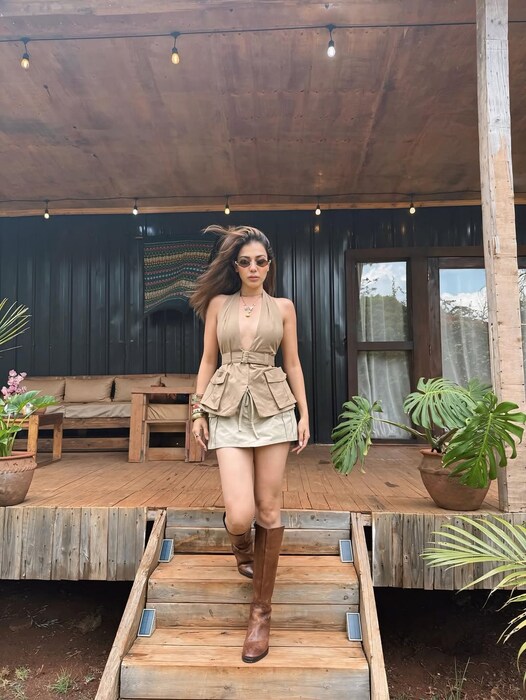 Tv 32 years old actress palak purswani looks glamorous and hot in monokini see here photos imt ...