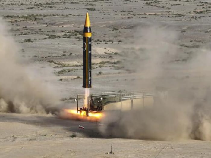 Middle east iran deadly missiles fateh sejjil kheibar threat to israel ...