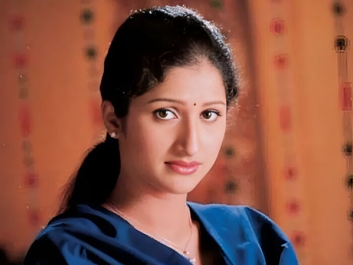 Mohan babu heroine pratyusha gave many hits in 5 years bit actress died ...