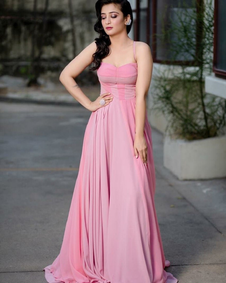 அக்‌ஷராஹாசனின் புதிய புகைப்படங்கள்! – News18 தமிழ்