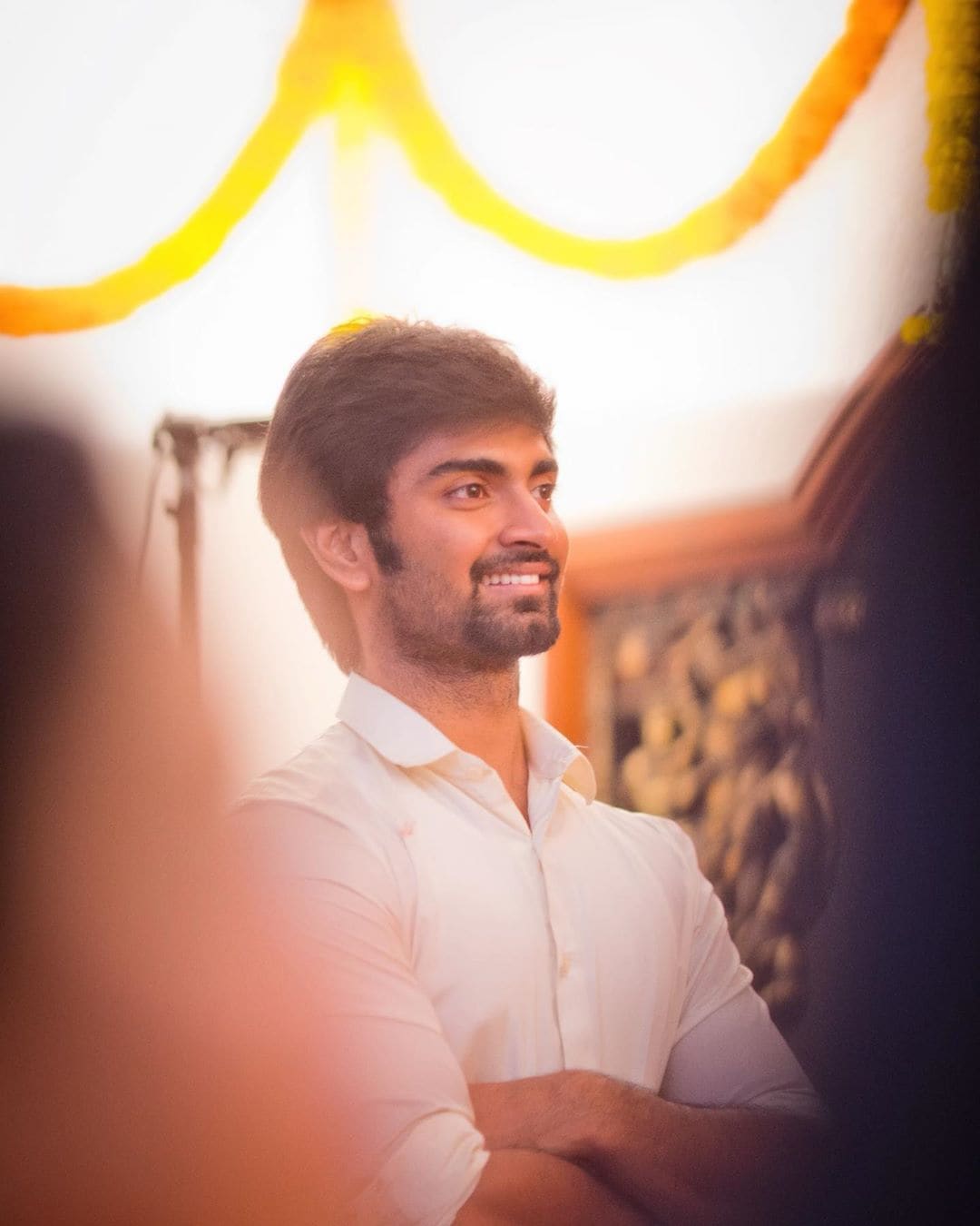 கண்கள் நீயே... காற்றும் நீயே... அதர்வாவின் ஆல்டைம் கியூட் போட்டோஸ் ...