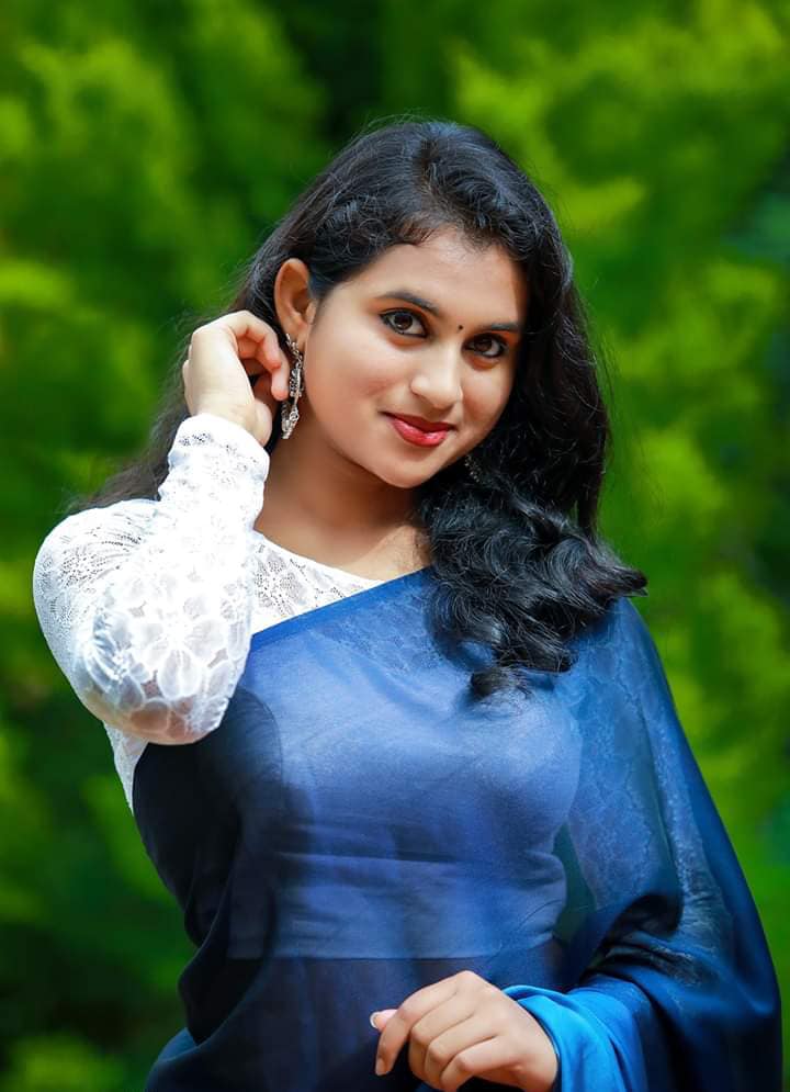 இயற்கை கொஞ்சும் எழில் முகம்.. நடிகை தியாவின் அசத்தல் போட்டோ ஷூட் ...