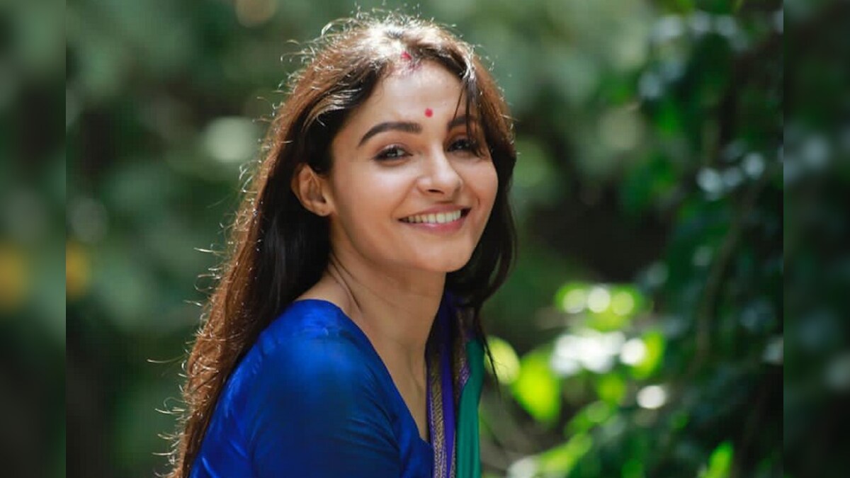 HBD Andrea | வண்ணங்களின் காதலி இவள்.. நடிகை ஆண்ட்ரியாவின் பல வண்ண உடை ...