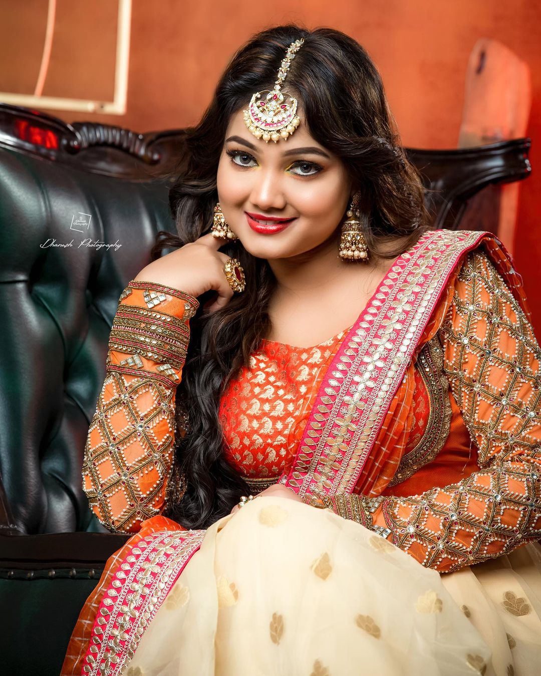 Roja Serial Actress Priyanka Album |புடவையில் கலக்கும் சன் டிவி ’ரோஜா ...