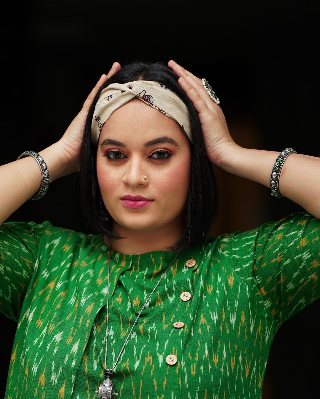 பிக்பாஸ் பிரபலத்தின் காதலர் தின கொண்டாட்டம் - போட்டோஸ் – News18 தமிழ்