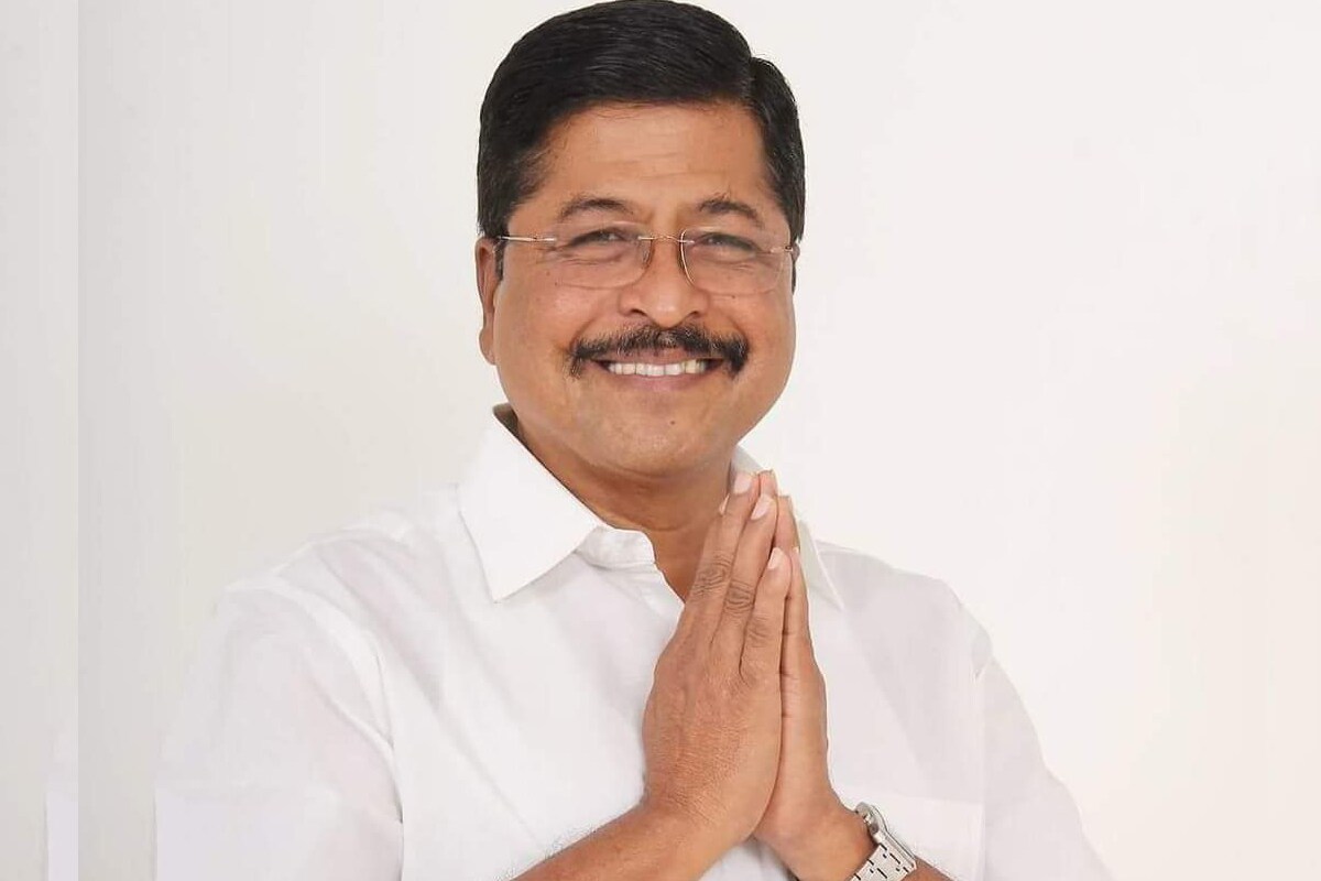 AIADMK fails to give strong leader after Jayalalithas demise says SR ...