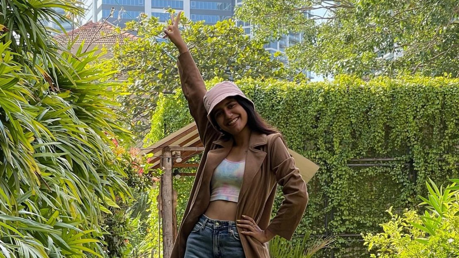 ப்ரியா வாரியரின் வெக்கேஷன் போட்டோஸ்..