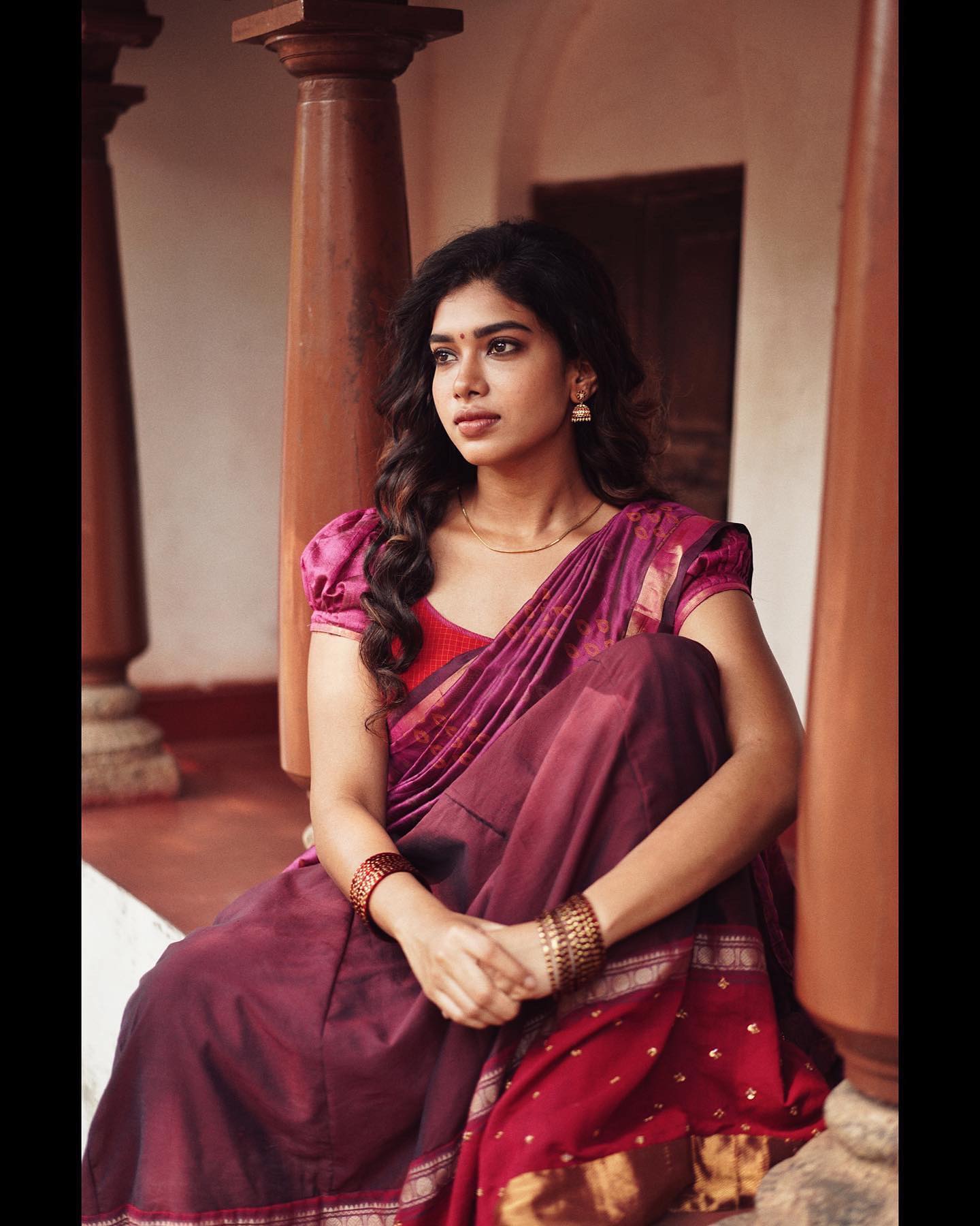 சார்பட்டா மாரியம்மாவின் சன் கிஸ்டு போட்டோஸ்.. – News18 தமிழ்