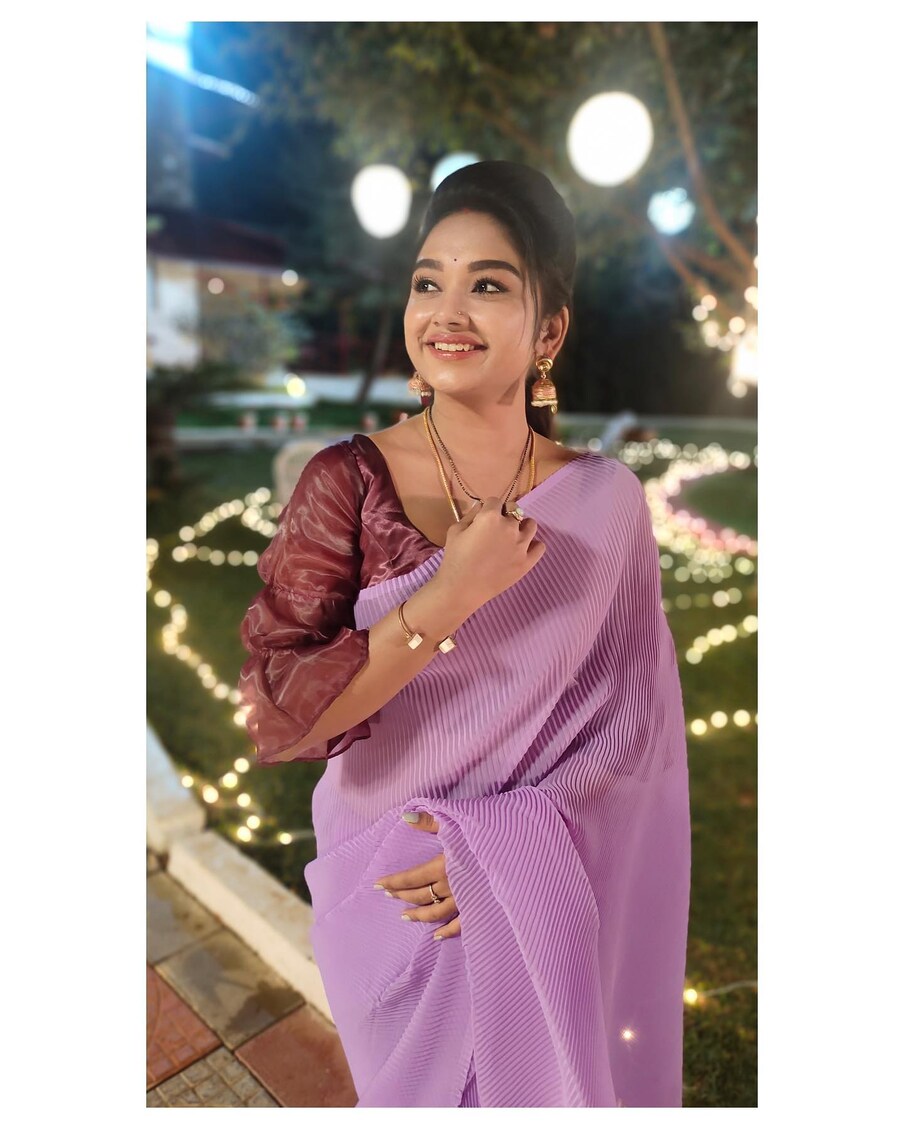 Chithi Serial | சித்தி சீரியல் வெண்பாவின் விதவிதமான புடவை கலெக்‌ஷன்ஸ்..