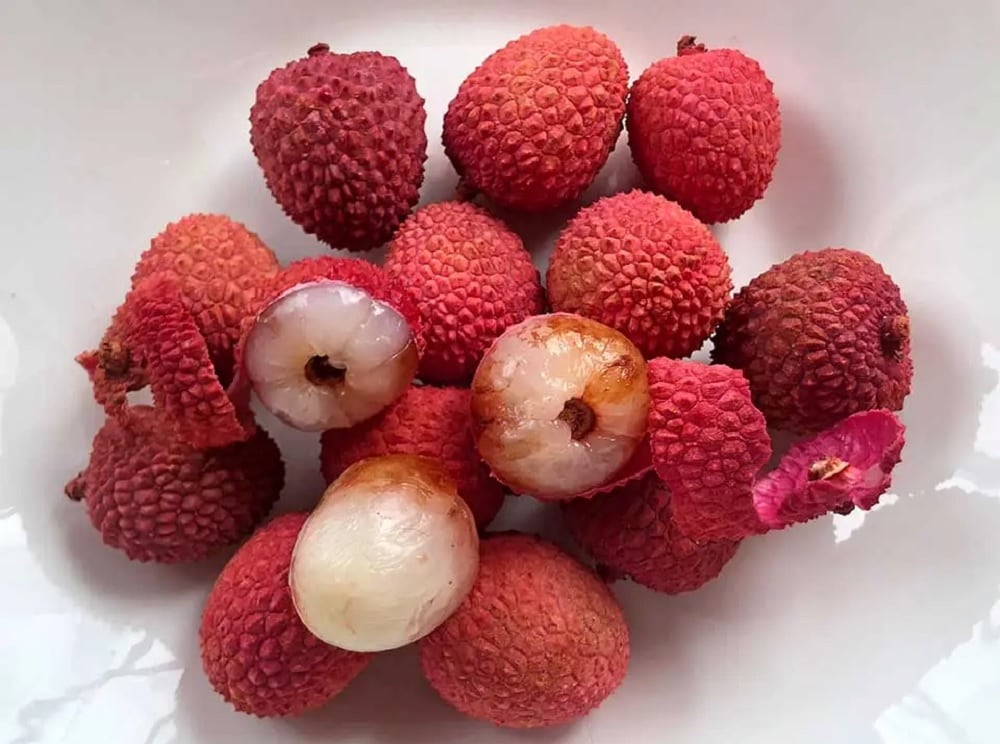 கோடை காலத்தில் லிச்சி பழத்தை ஏன் அதிகம் சாப்பிடணும் தெரியுமா? – News18 ...