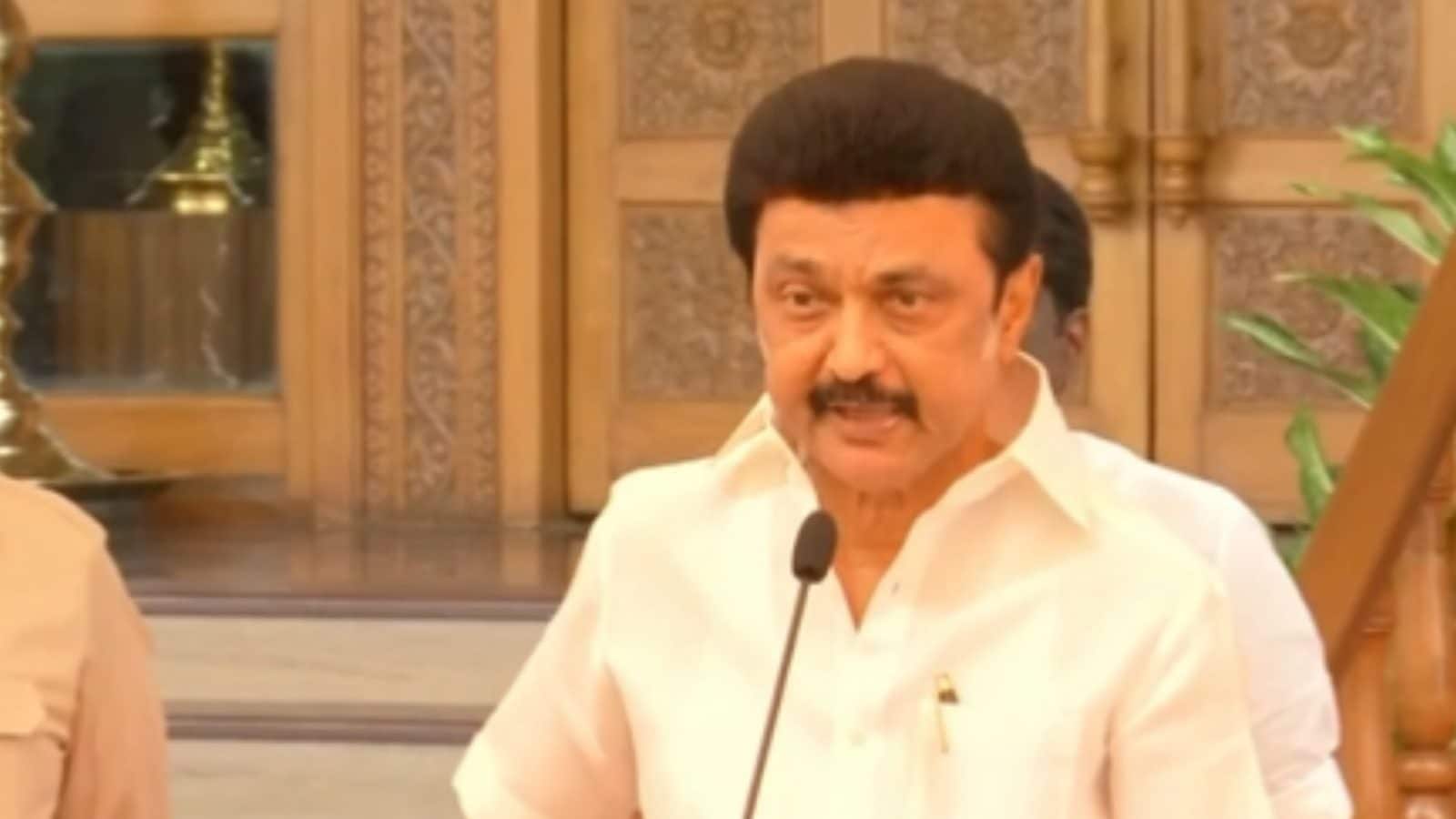 தும்மினால் கூட சோஷியல் மீடியாவ்ல போட்றாங்க - முக ஸ்டாலின் - News18 தமிழ்