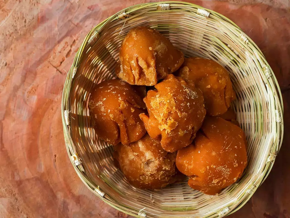 தினமும் ஏன் வெல்லம் சாப்பிட வேண்டும் தெரியுமா..? காரணத்தை ...