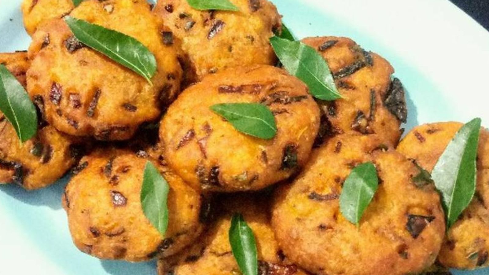 வாழைக்காயில் வடை செய்ய முடியுமா..? இதோ உங்களுக்கான ரெசிபி..!