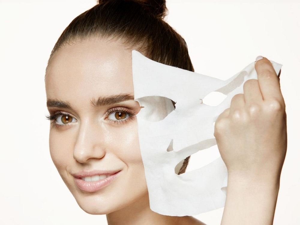 கொரிய ஷீட் மாஸ்க் பயன்படுத்துவதில் இவ்வளவு விஷயங்கள் இருக்கா ...