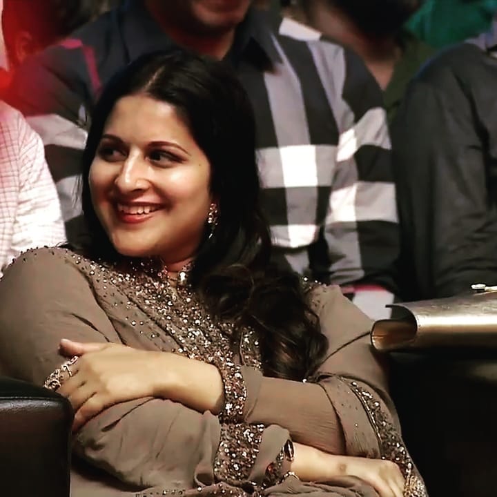 சங்கீதா விஜய் பற்றிய சுவாரஸ்ய தகவல்கள்..! – News18 தமிழ்