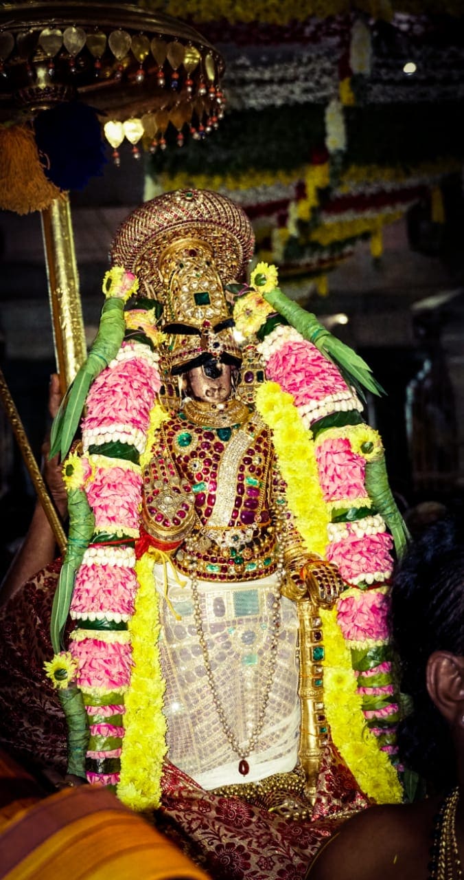 ஸ்ரீரங்கம் சொர்க்கவாசல் இன்று திறப்பு... பெருமாளின் அழகிய போட்டோஸ் ...