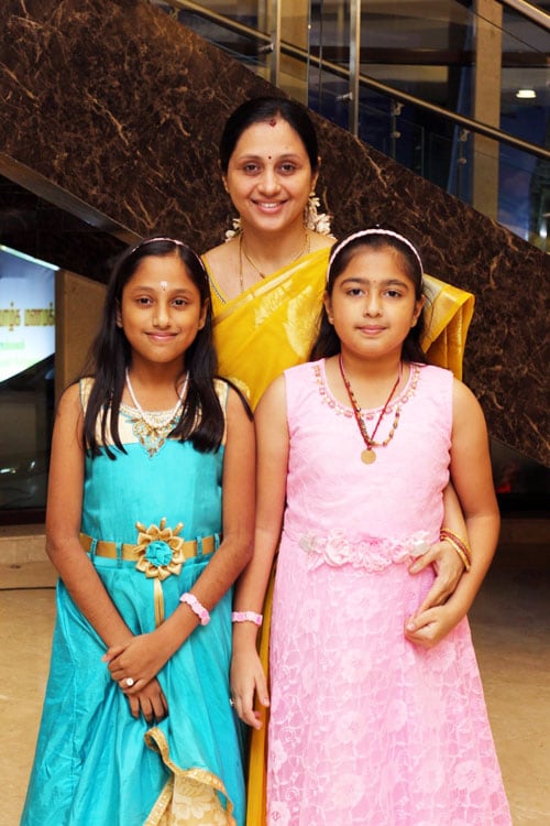 மளமளவென வளர்ந்த தேவயானி மகள்... வைரலாகும் படம்! – News18 தமிழ்