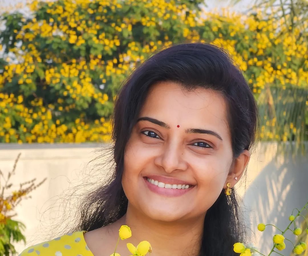 தாலாட்டு சீரியல் இசையின் க்யூட் படங்கள்! Sun tv Thalattu serial Sruthi ...