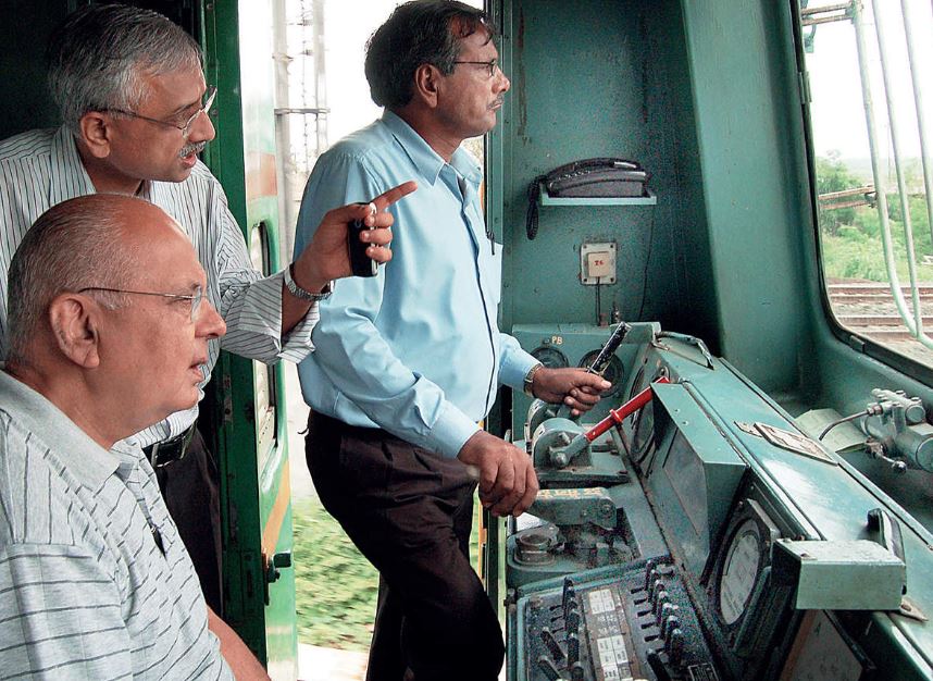 லோகோ பைலட் சம்பளம் என்ன தெரியுமா? – News18 தமிழ்