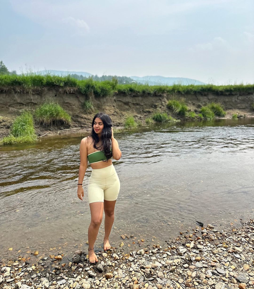 அர்ஜுனின் இரண்டாவது மகளை பார்த்திருக்கிறீர்களா? - வைரலாகும் போட்டோ ...