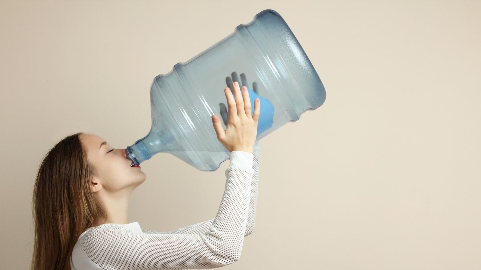 குறைந்த நேரத்தில் அதிக தண்ணீர் குடித்தால் உயிரே போய்விடும்.... Water ...