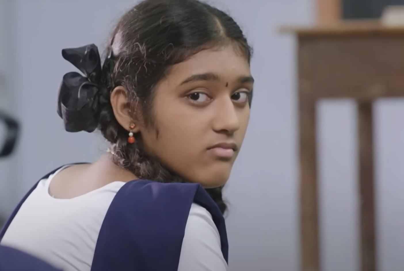 96 படத்தில் நடித்த சின்னப்பொண்ணா இது.. ஹீரோயினுக்கே டப் கொடுப்பாங்க..! – News18 தமிழ்