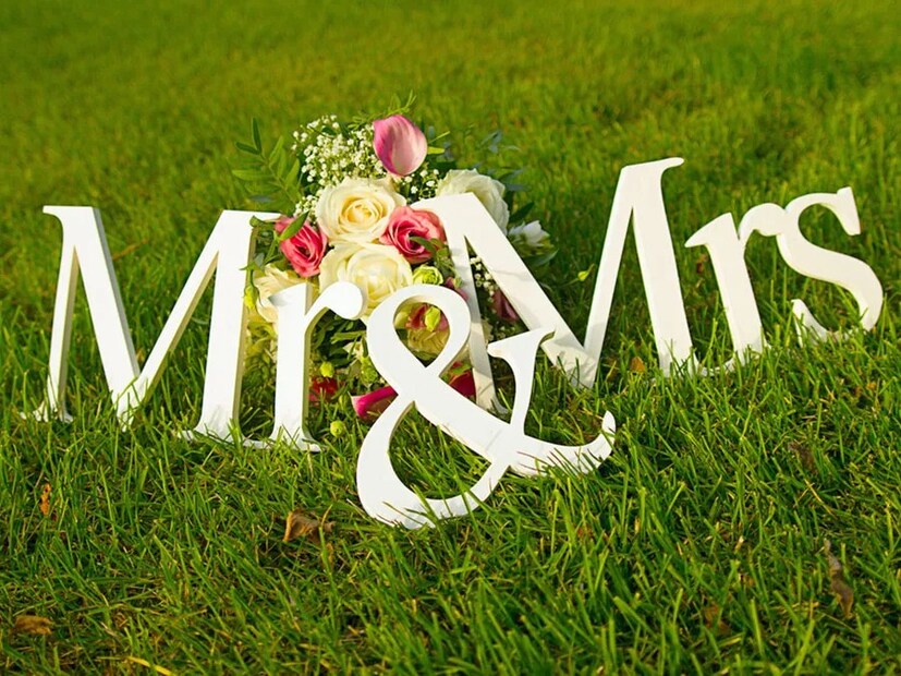 நம் பெயருக்கு முன்னே Mr, Ms , Mrs என்று எழுதுவதன் பின்னால் இருக்கும் ...