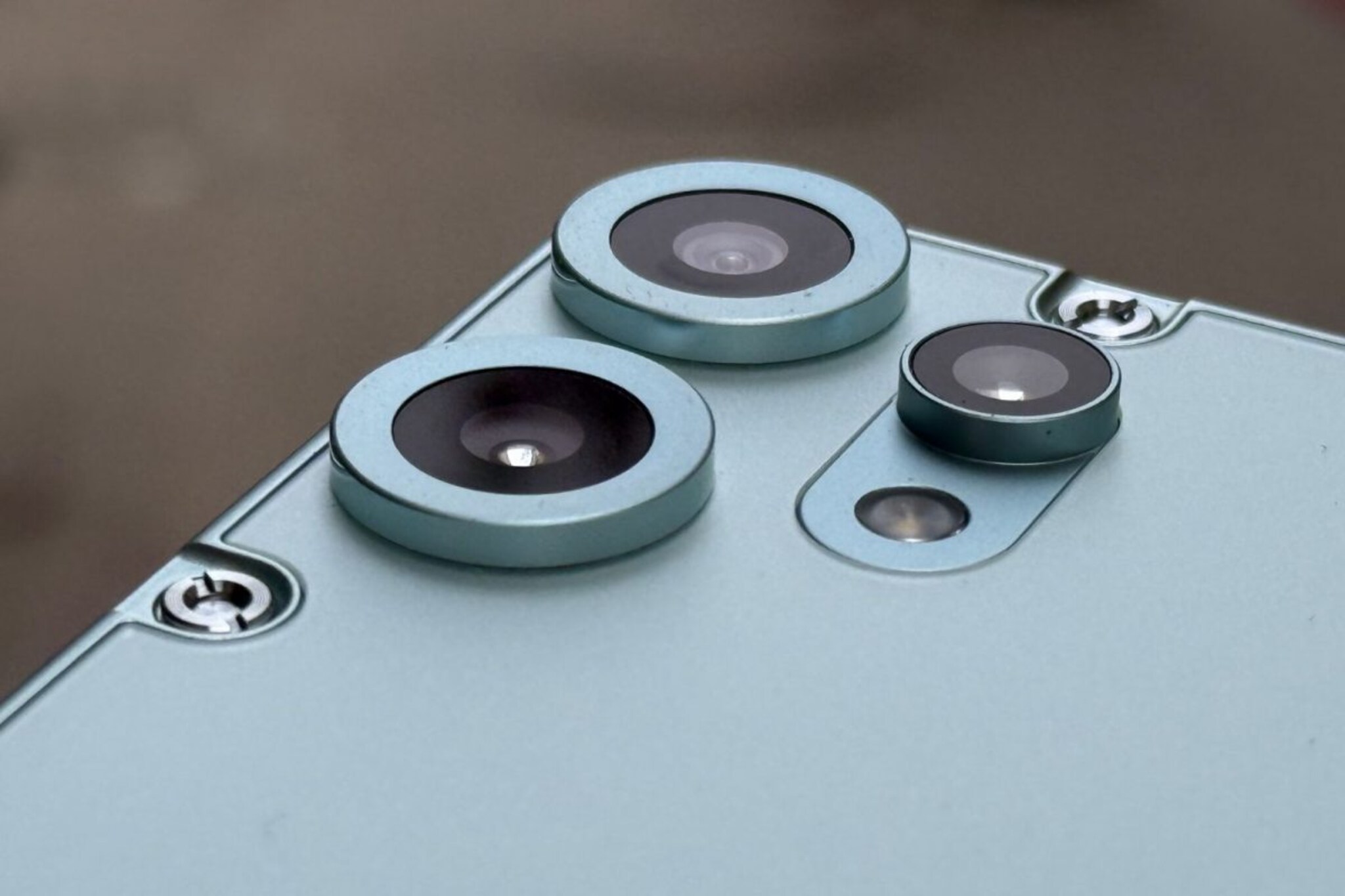 செல்போனை இரவு முழுவதும் சார்ஜ் போடுபவரா நீங்க? அப்படின்னா இந்தப் பதிவு ...