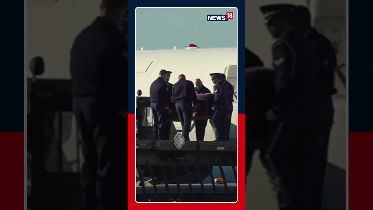 Vice President JD Vance arrive in Phoenix, carrying Charlie Kirk’s body ...