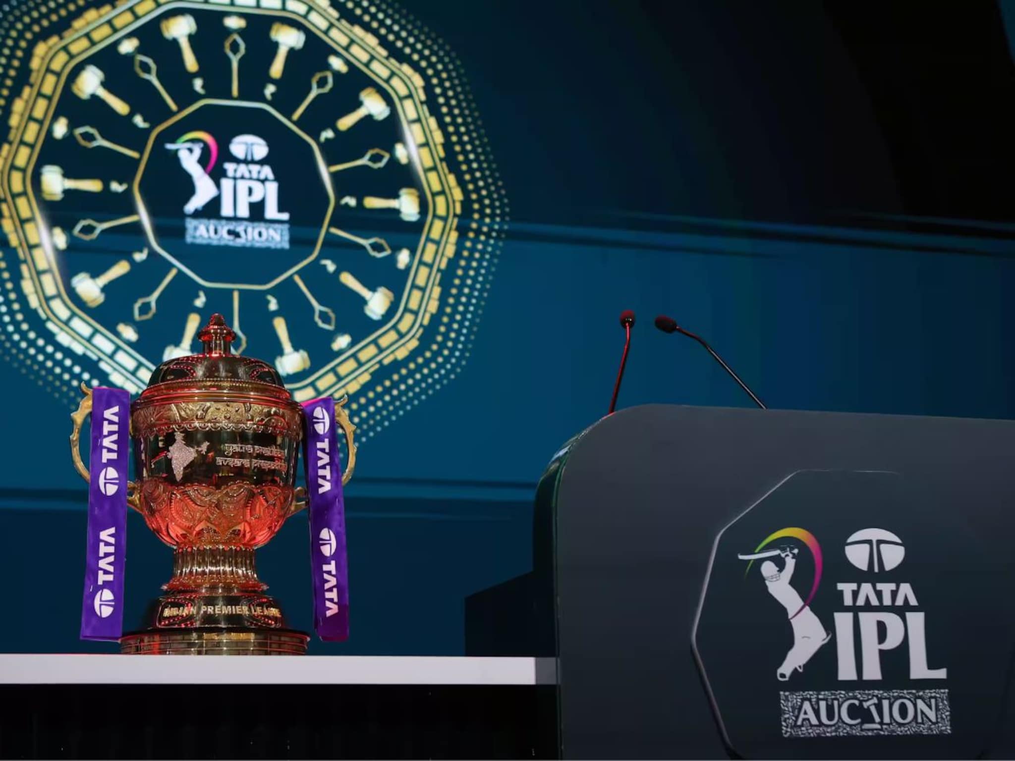 சனிப்பெயர்ச்சி எப்போது? தேதி அறிவித்த திருநள்ளாறு கோவில் நிர்வாகம் ...