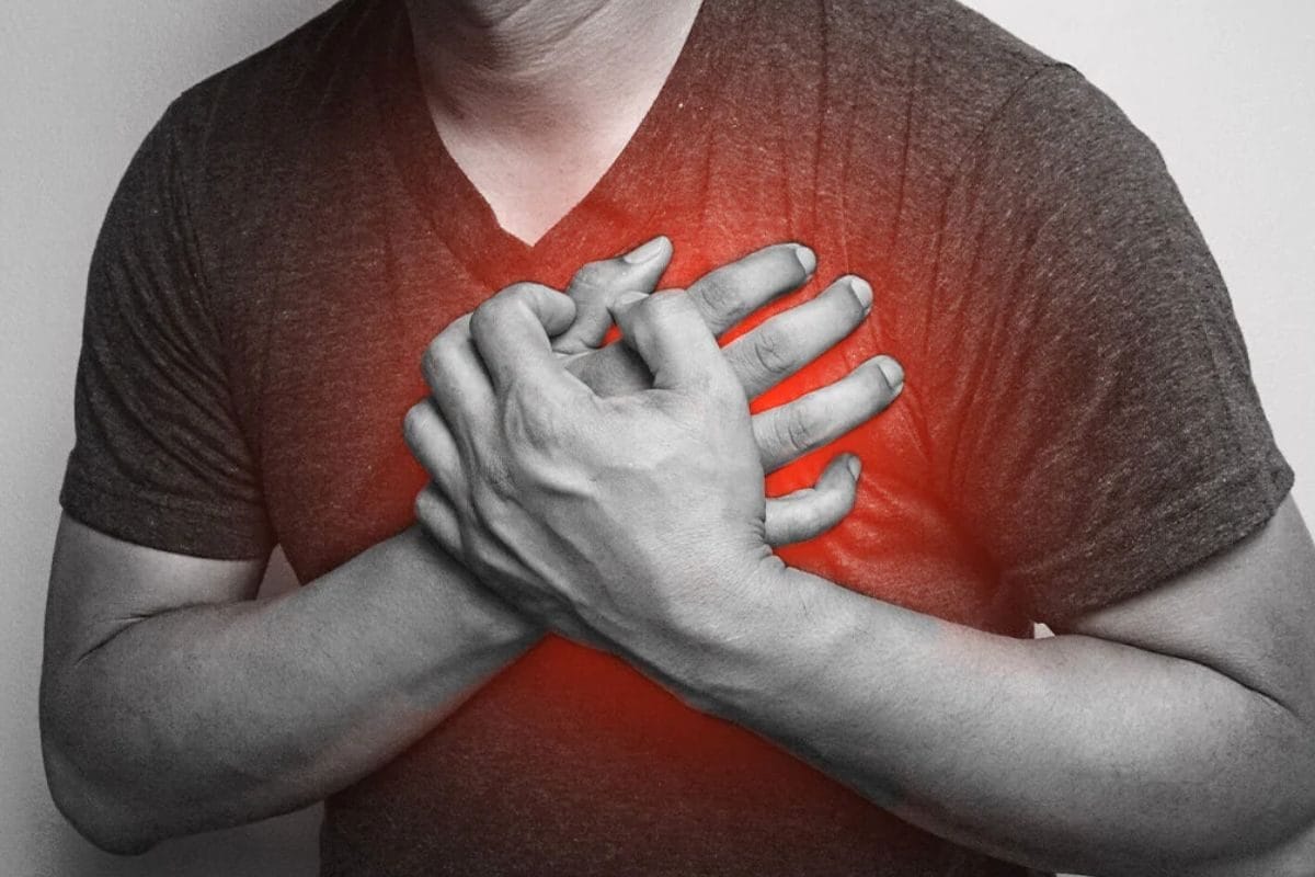 Winter weather increases heart attack risk due to blood vessel ...