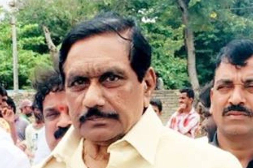 టీడీపీకి షాక్... డైలమాలో చంద్రబాబు... ఆయనే కారణం ? | - News18 Telugu