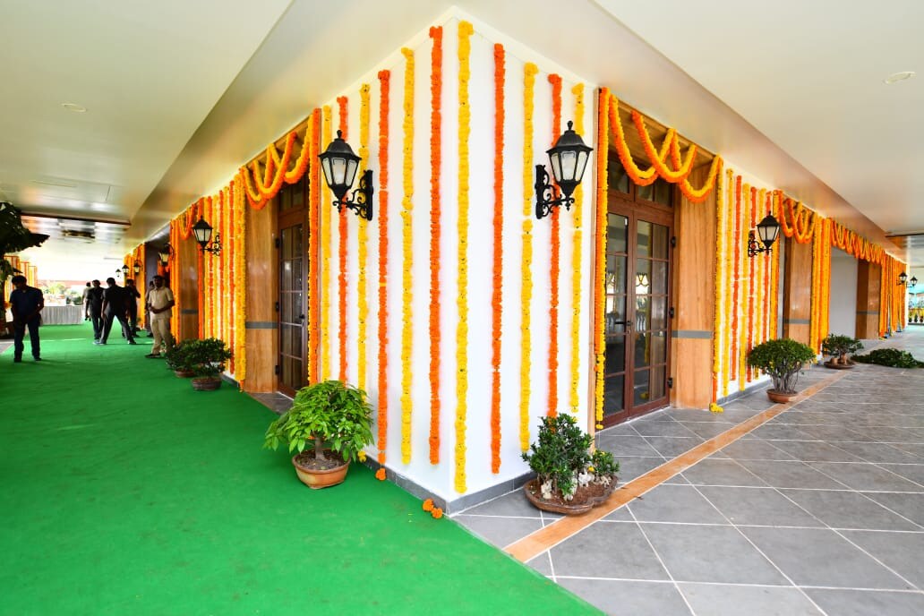 YS Jaganmohan Reddy house warming ceremony, here are the pics of house ...