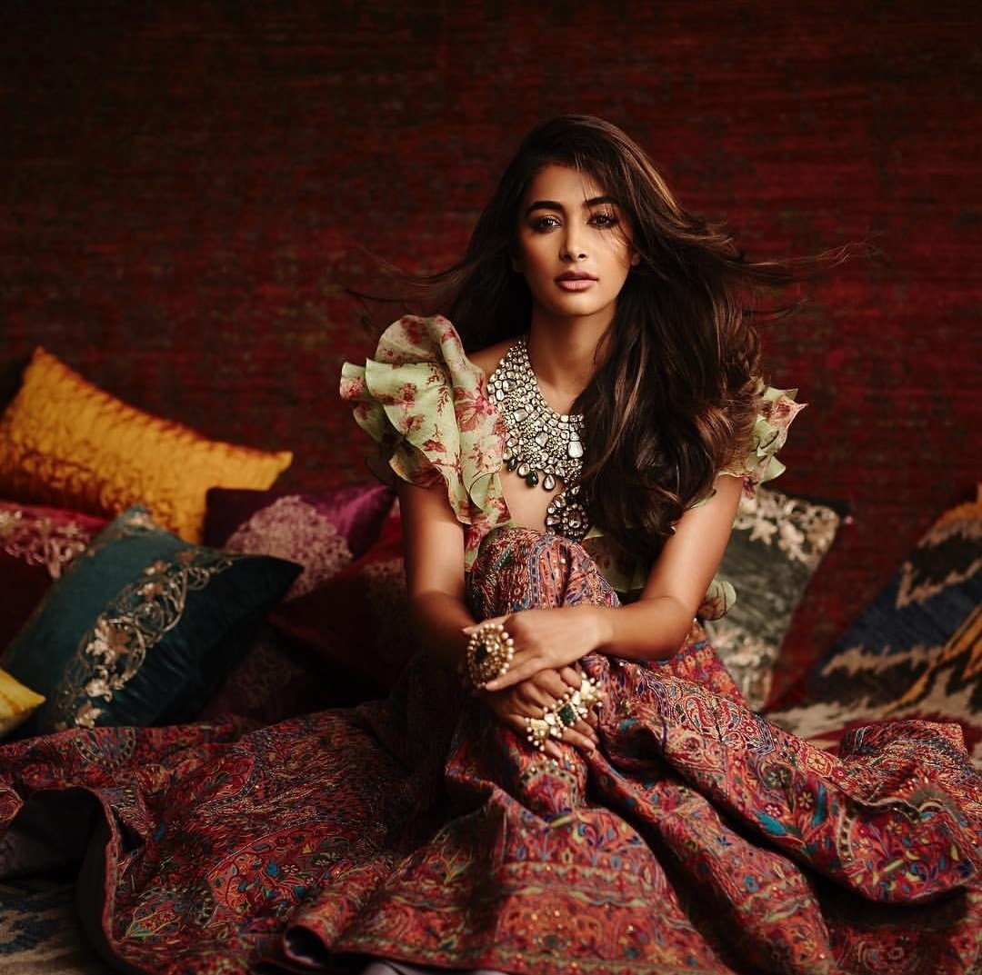 స్విమ్మింగ్ పూల్‌లో పూజా హెగ్డే హాట్ స్నానాలు.. వైరల్ అవుతోన్న ఫోటోస్ ...