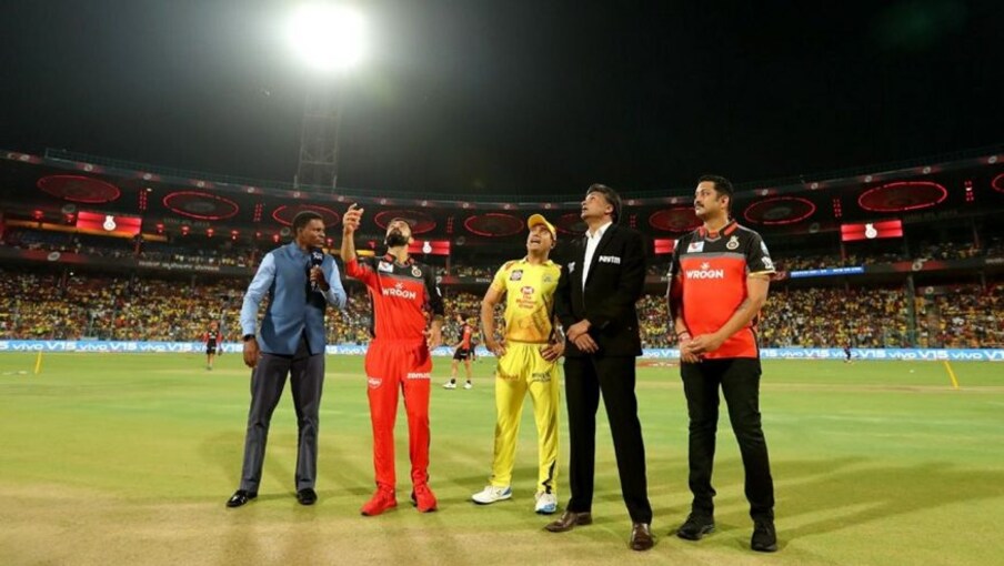 IPL 2019: MS Dhoni scripts twin IPL records after epic knock against ... IPL 2019: MS Dhoni scripts twin IPL records after epic knock against ...