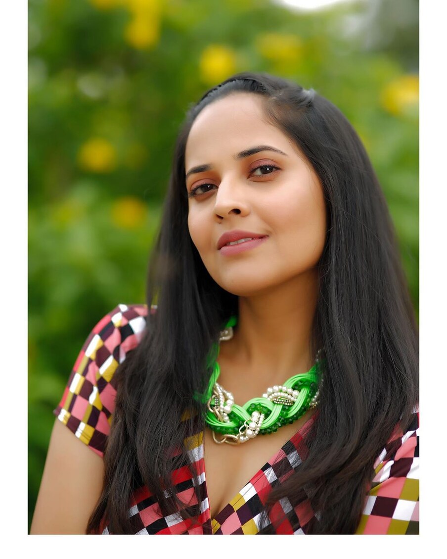 Anasuya Bharadwaj : హాట్‌గా అదరగొట్టిన అనసూయ.. వైరల్ అవుతోన్న పిక్స్ ...