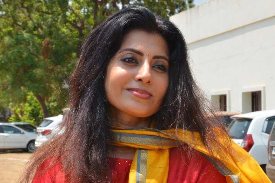 ఎమ్మెల్యే రోజాపై ఆస‌క్తిక‌ర‌మైన వ్యాఖ్య‌లు చేసిన ప్రియా రామ‌న్ ...