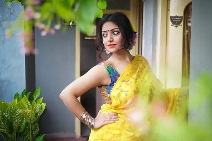 ఈ బెంగాలీ భామను చూస్తుంటే...చలికాలంలోనూ మన్మధ తాపం తాళలేక... – News18 ...