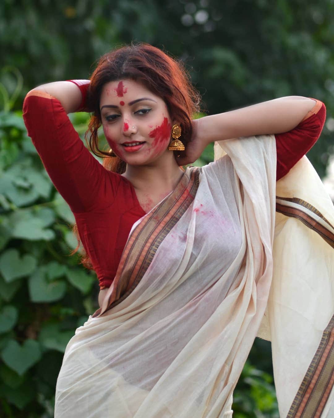 ఈ బెంగాలీ భామను చూస్తుంటే...చలికాలంలోనూ మన్మధ తాపం తాళలేక... – News18 ...