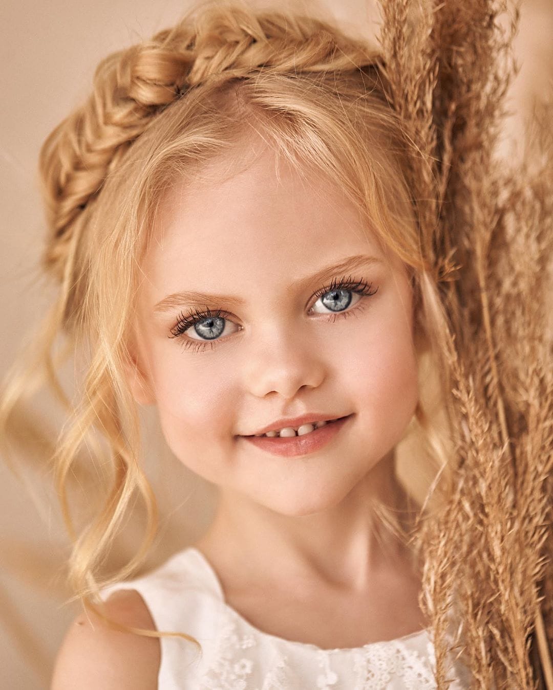 Pics : బొమ్మ కాదు బేబీ... ఇన్‌స్టాగ్రామ్ మోస్ట్ క్యూట్ గర్ల్ వయోలా ...