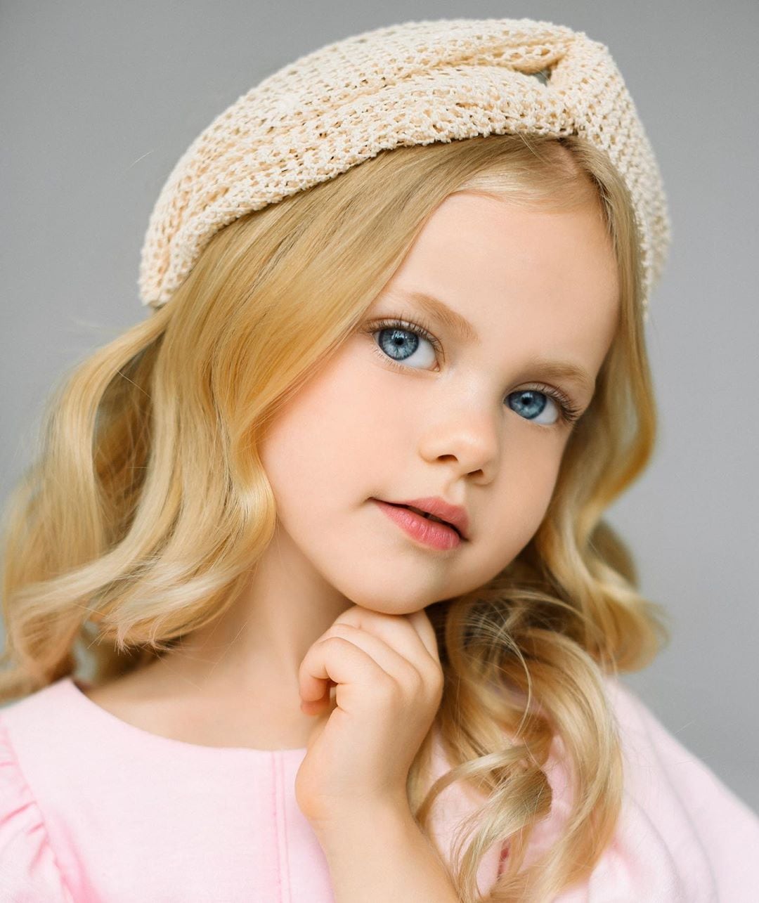 Pics : బొమ్మ కాదు బేబీ... ఇన్‌స్టాగ్రామ్ మోస్ట్ క్యూట్ గర్ల్ వయోలా ...