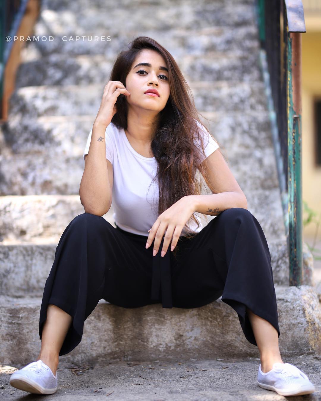 చలాకీ పిల్ల దీప్తి సునయన ఎక్స్‌పోజింగ్‌ మామూలుగా లేదుగా.. – News18 తెలుగు